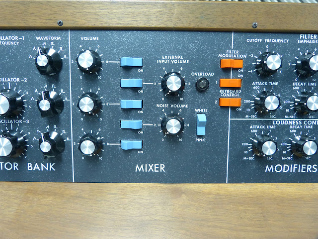 MATRIXSYNTH: Vintage Moog Minimoog Model D SN T2687F w/ Old Oscillator ...