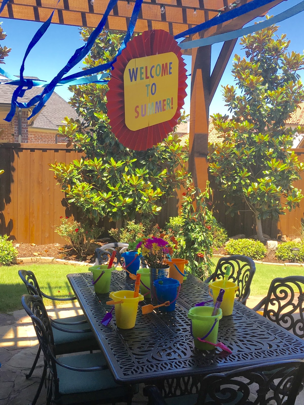 Mrs. Party Planner: Splashing Into Summer