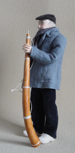 MiniMumLoon: Het maken van een traditionele midwinterhoorn in miniatuur ...