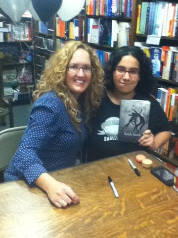 Rebeca Rambles: [Book Review] Hush, Hush by Becca Fitzpatrick