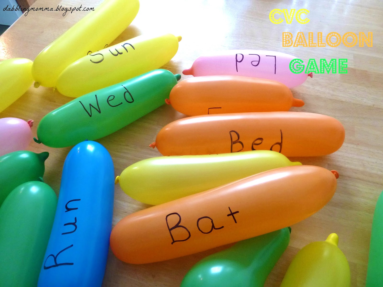 fun learning for kids: CVC Word Balloon Game