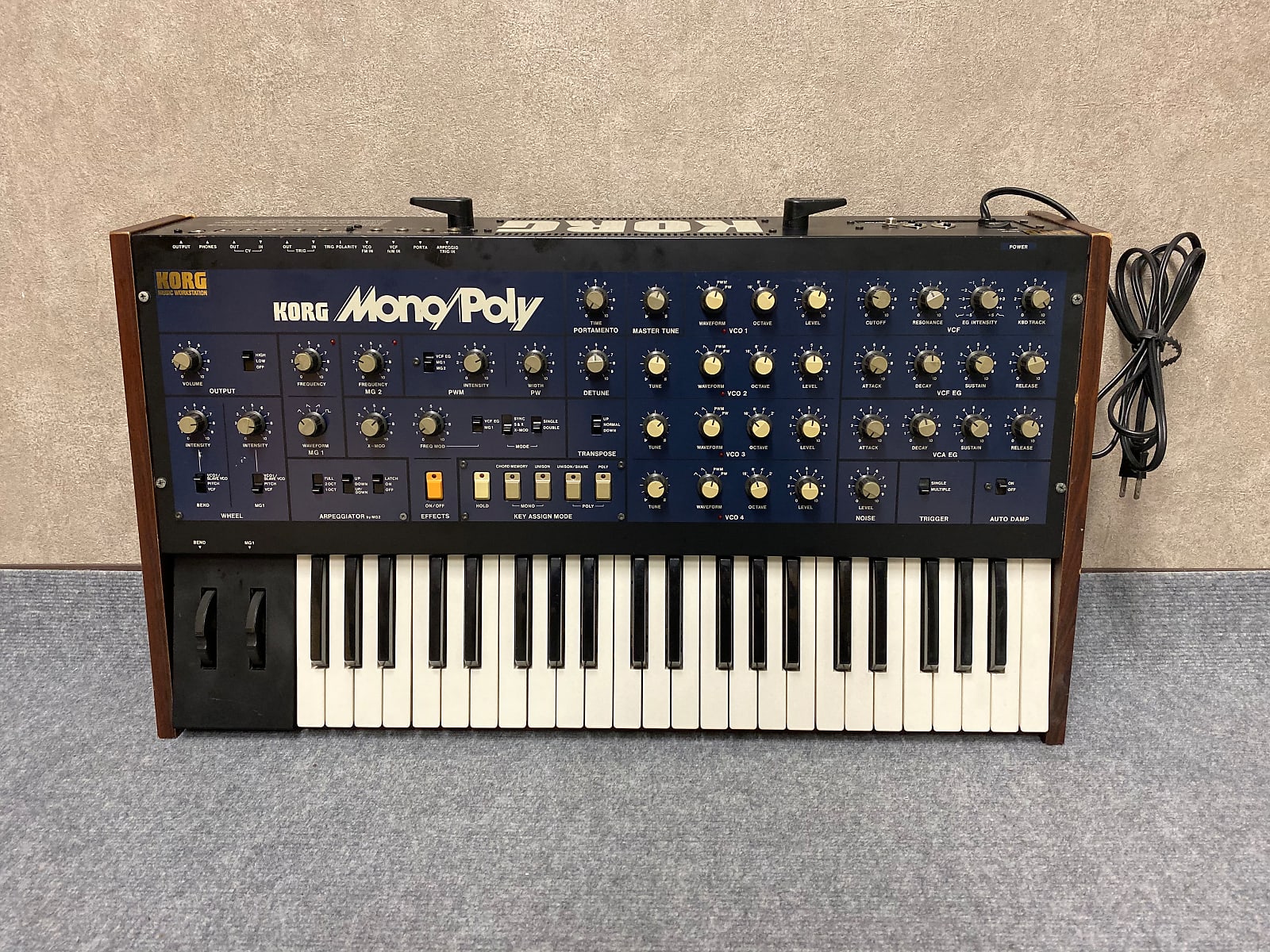 MATRIXSYNTH: Korg Mono/Poly MP-4 w/ Tubbutec MIDI