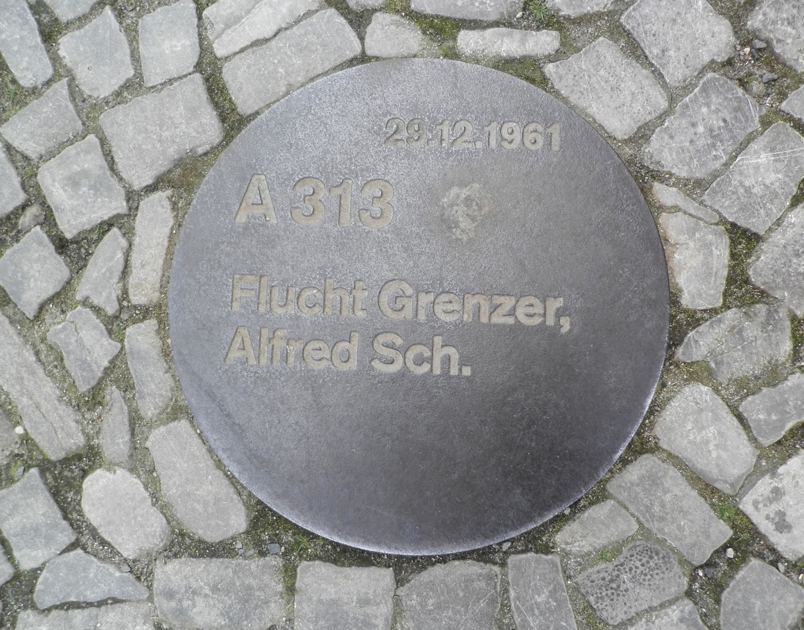 rondritz: Magnetiese krag van Berlynse MUUR