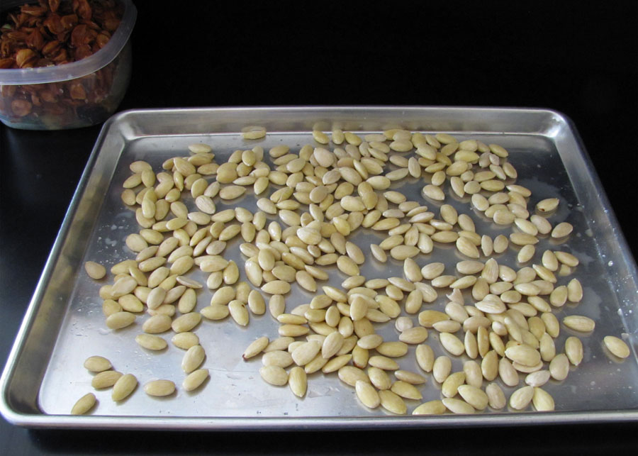 Smells Like Food in Here: Chocolate-Almond Torte with Chocolate Glaze ...