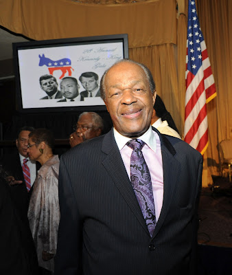 HOLLYWOOD ON THE POTOMAC: Eddie Murphy may do What?