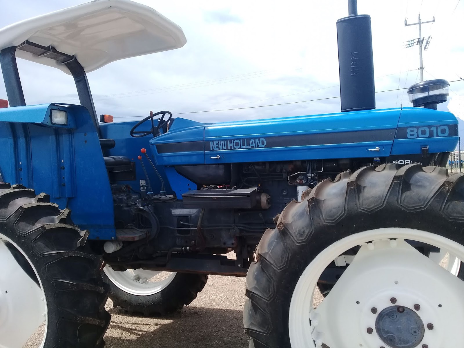 MAQUINARIA AGRICOLA INDUSTRIAL: Tractor New Holland 8010 $24,000 Alto ...