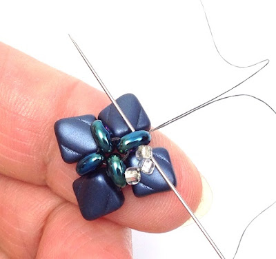 How to Make Framed Dia or Silky Beaded Earrings / The Beading Gem