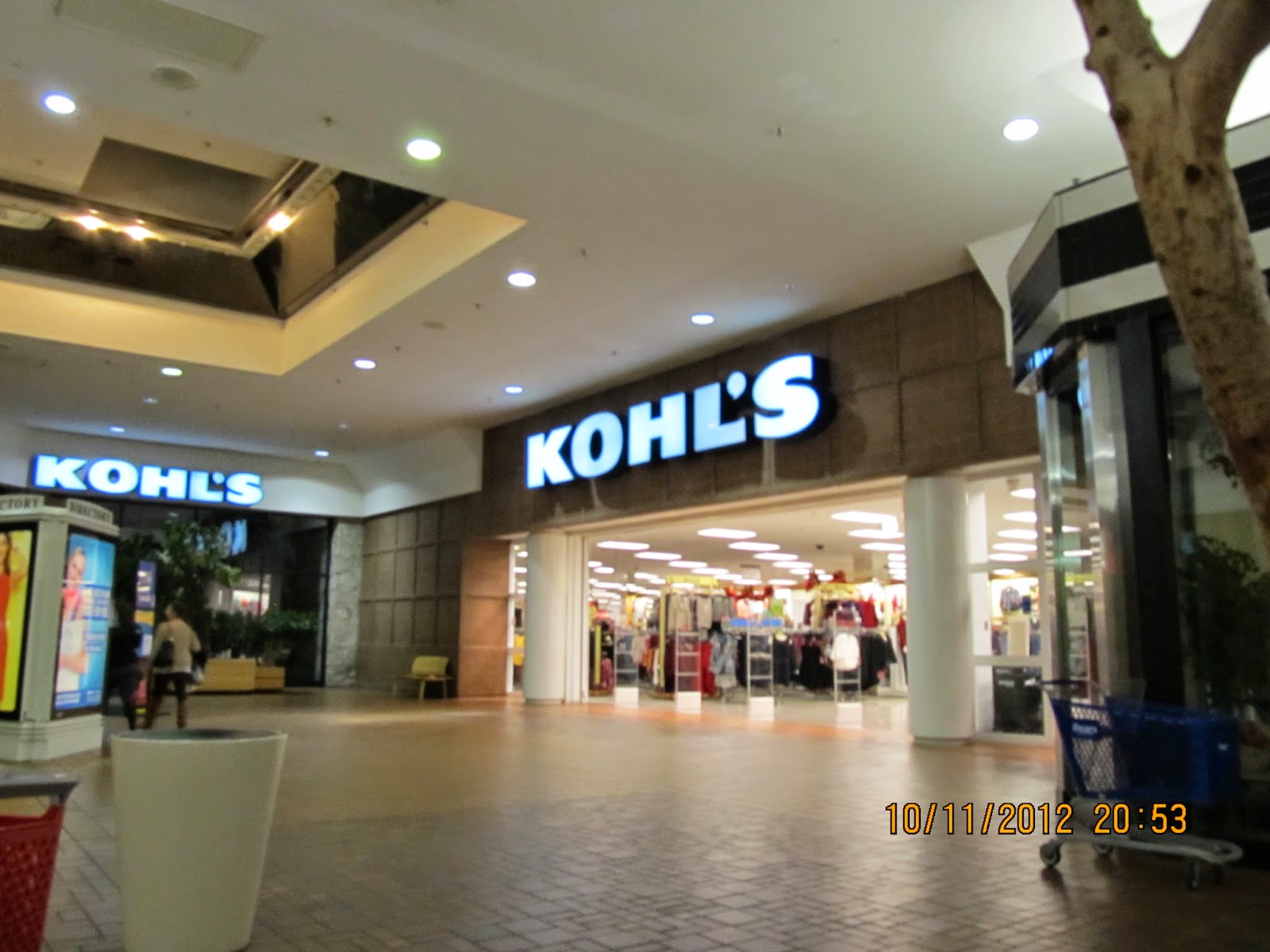 Trip to the Mall: Golf Mill Mall- ( Niles, IL)