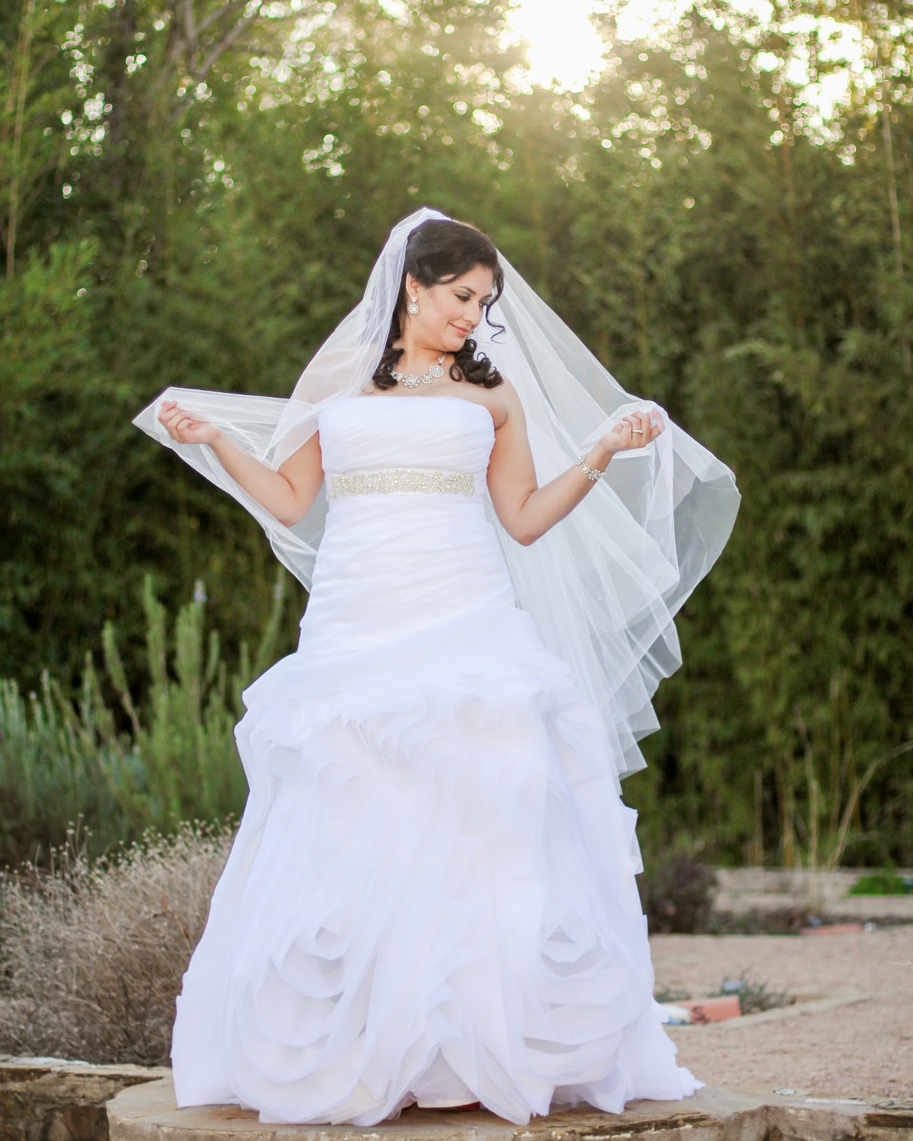 Victoria K Photography: Lisa's Bridal Portrait Session - Landa Gardens