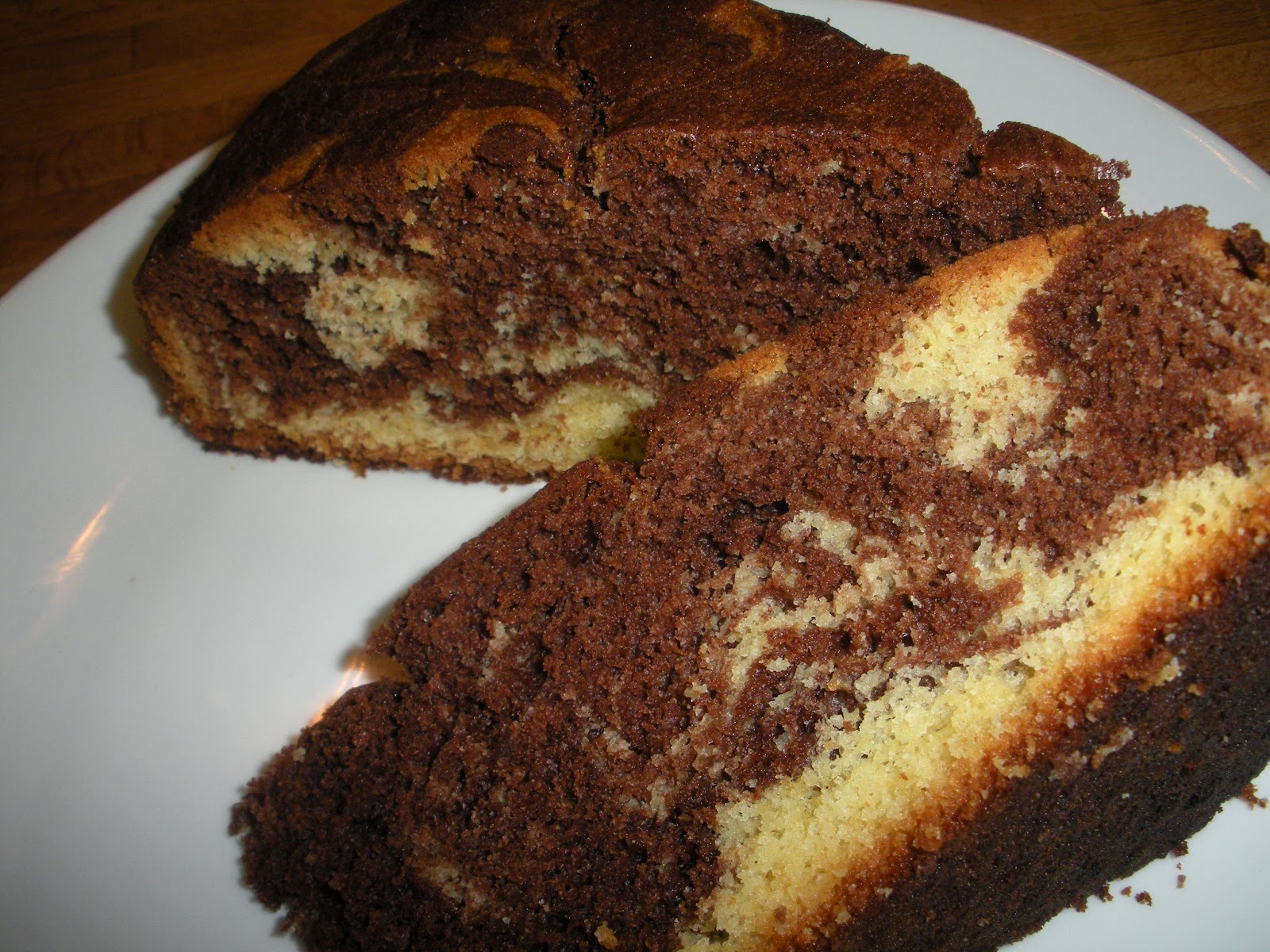 A MORDISCOS: BIZCOCHO MARMOLADO