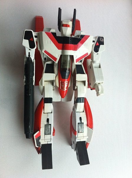 Heroic Decepticon: Whitening Transformers - G1 Jetfire