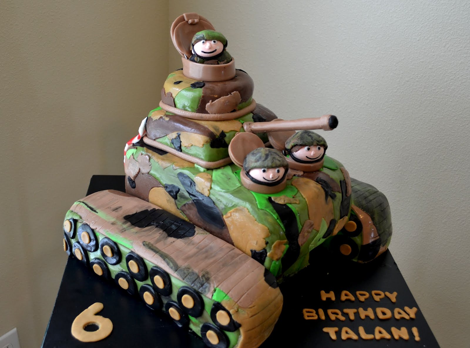 The Shank Family: Cake updates!