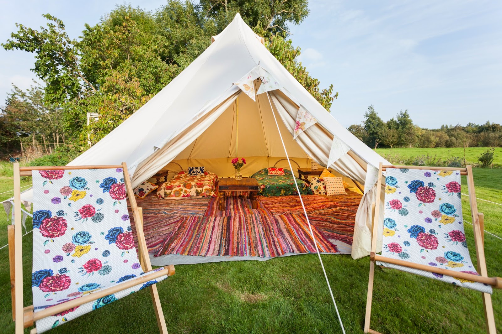 West Weddings: Miscellaneous Monday: Wedding Day Glamping