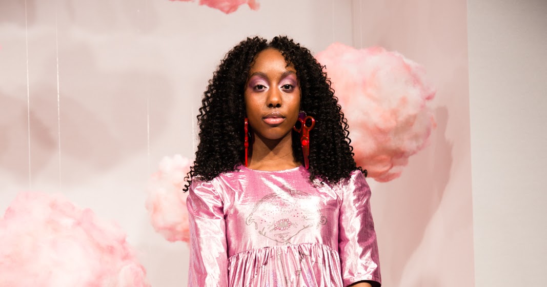 frumpy to funky: Amy Thomson AW18 at London Fashion Week