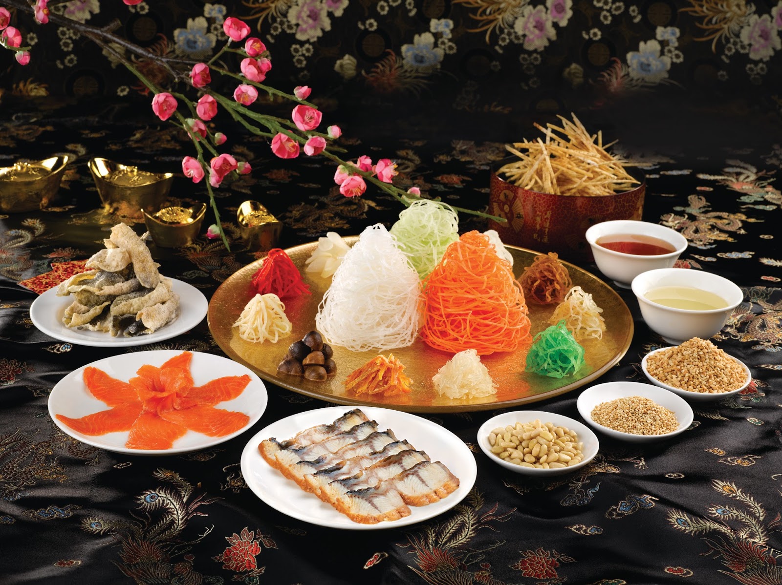 Yu Sheng (鱼生) Lo Hei "Huat Huat Huat" with Fraser Centrepoint Malls