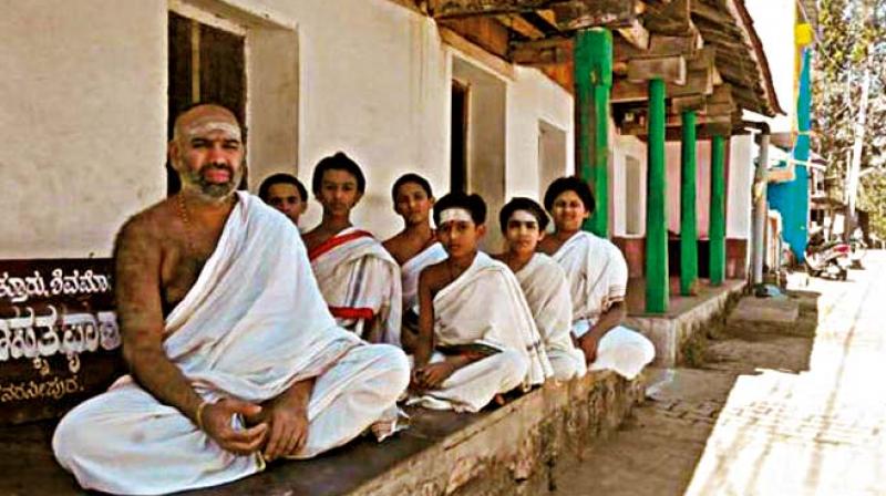 Muttur, an interesting village in India is skillfully balancing our ...