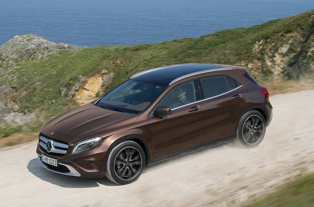 APRESENTAÇÃO: Mercedes-Benz GLA, o SUV do Classe A. Preços.Motores ...
