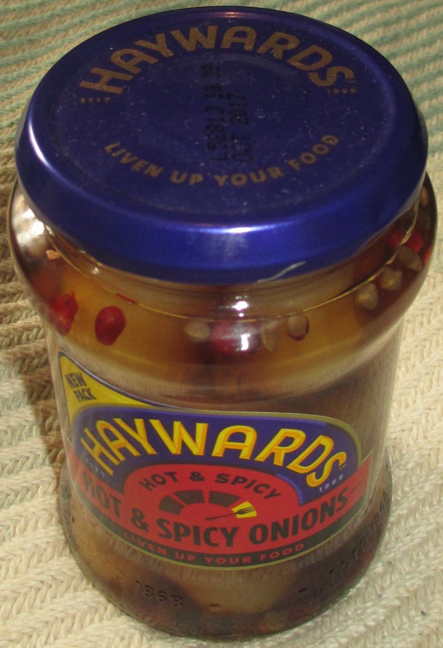 FOODSTUFF FINDS: Hayward's Hot & Spicy Onions (Morrison's)