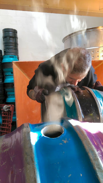Hopcraft Brewing: Cask "deep cleaning"....