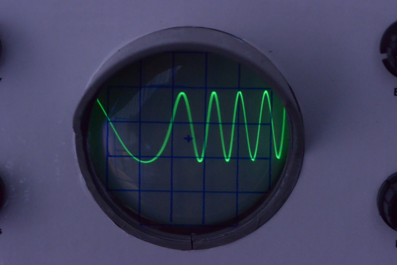 PD3WMZ - ON2WMZ: Constructing oscilloscoop wobbulator frequency curve ...