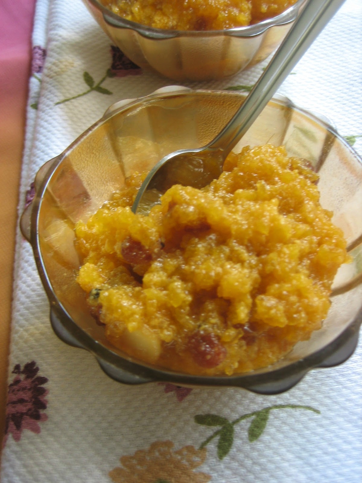 Spicy Foood: Yellow Pumpkin Halwa - Pressure cooker method