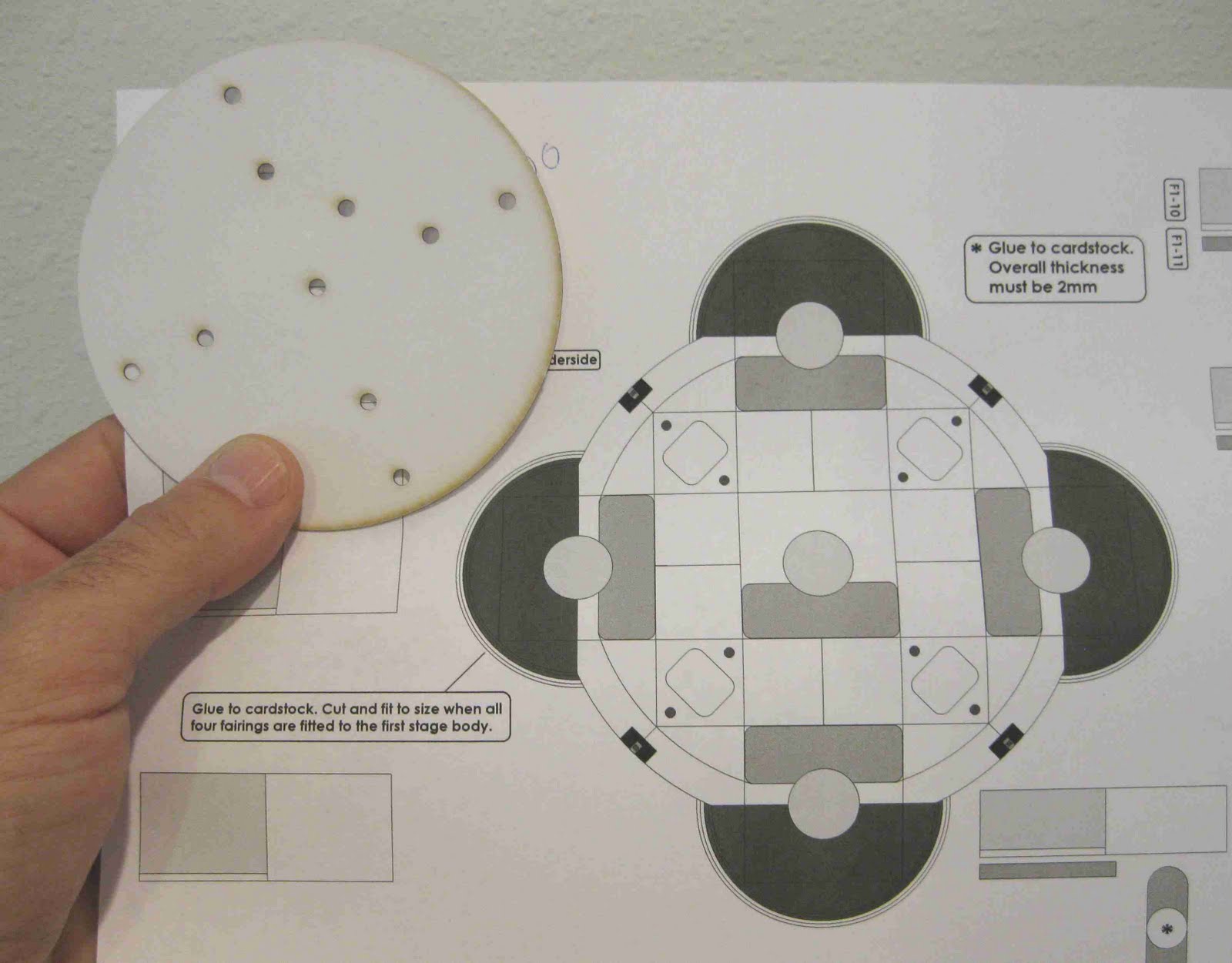 Model Rocket Building: Estes Saturn V Build Part 28A Nozzle Bulkhead