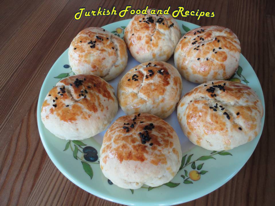 Turkish Food & Recipes: Soft Potato Pogaca (Patatesli Yumusacik Pogaca)