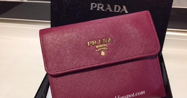 I Want Vintage | Vintage Designer Handbags: Prada 1M0170 Saffiano Metal French Wallet-Ibisco