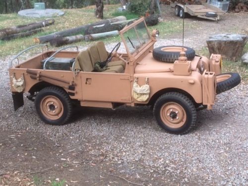 Landrover Defender: Land Rover Series 1 Pink Panther Style