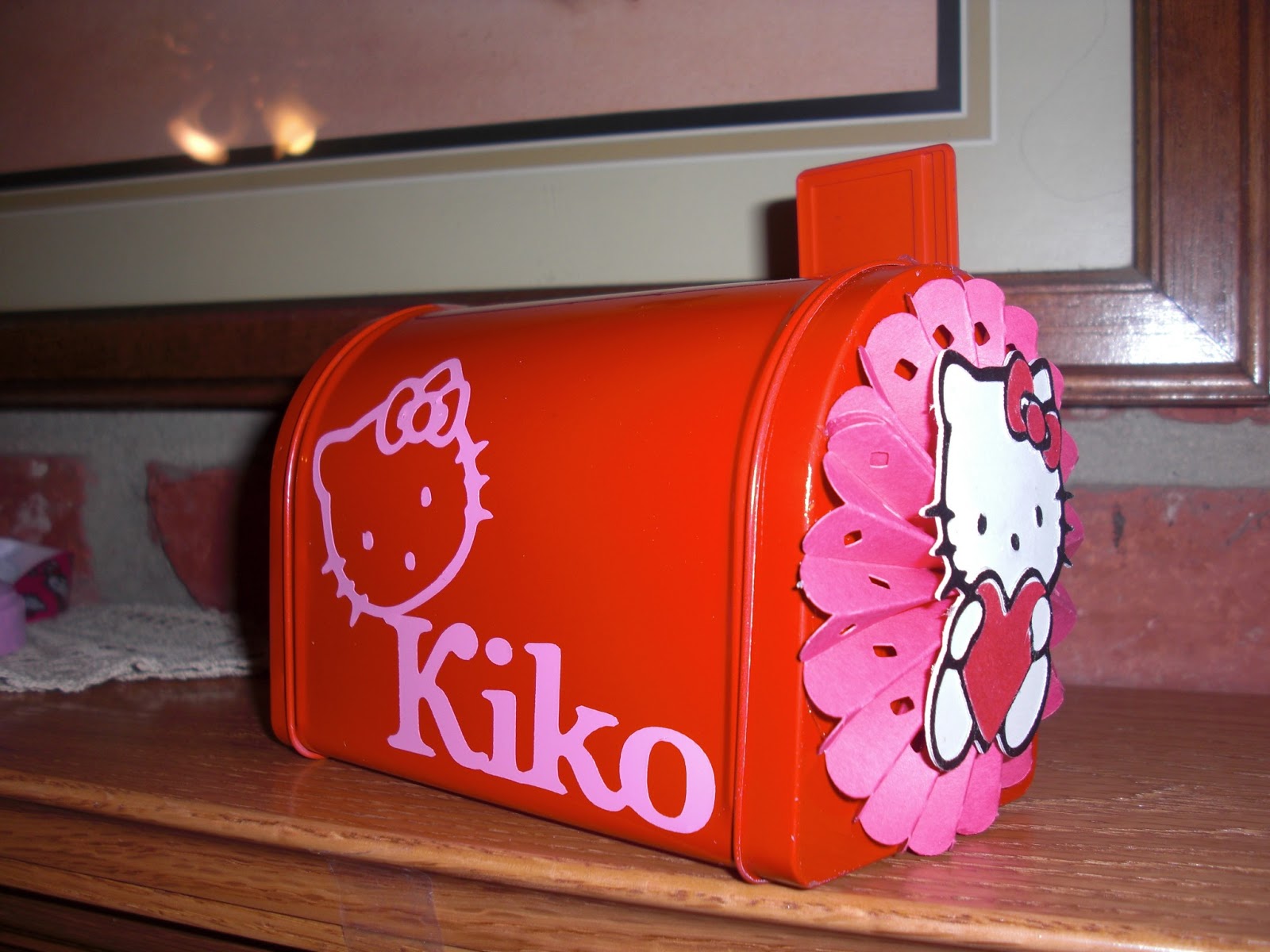 Hello Kitty Mail Box