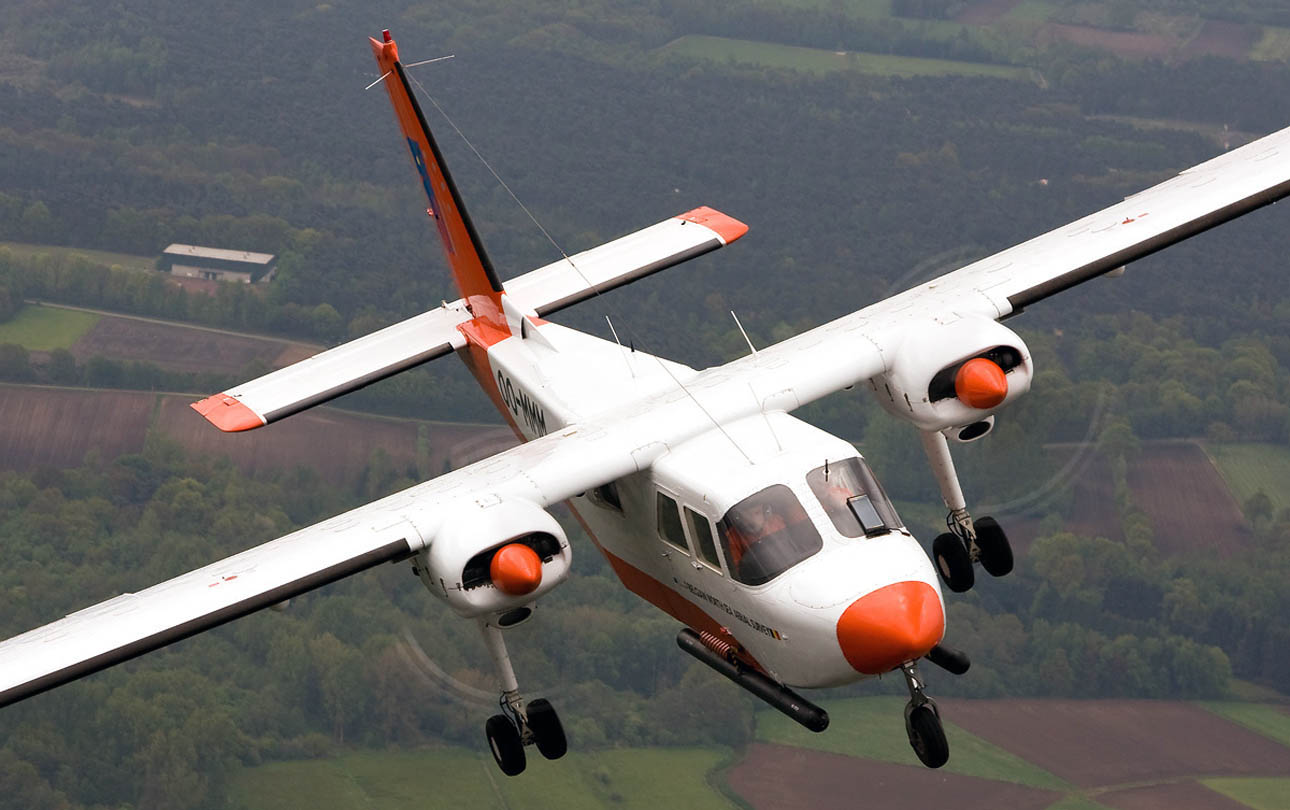 nhungdoicanh: Britten-Norman BN-2 Islander