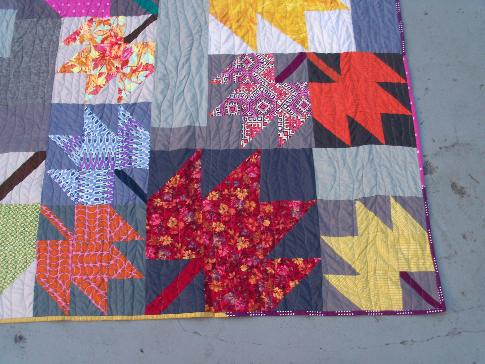 Thread Everywhere: Harvest - My Modern Maples Quilt is Finished!