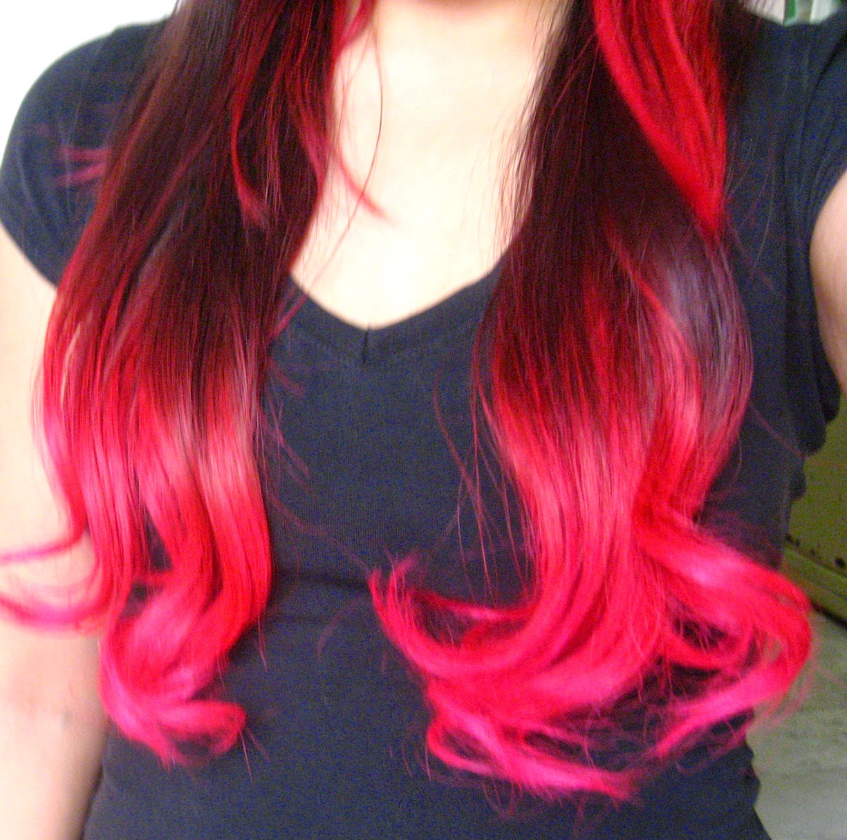 A Splash of Colorful Addictions!: Shine Moist Henna Wax Review