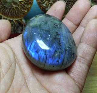 Batu Labrador Labradorite Biru Termahal - Jenis Batu Mulia