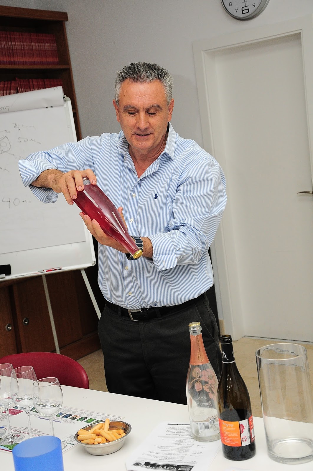 Evervinum: Hosted by Manuel Losada in Valdeorras: a nice approach to ...