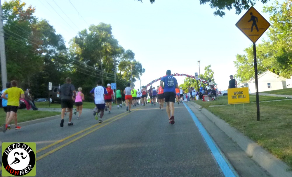 DETROIT RUNNER....: Michigan Mile and Crim 10 mile race reviews....
