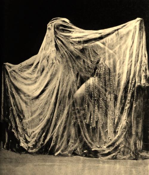 Art for the Blog of It: Ida Rubinstein as Salome, 1912