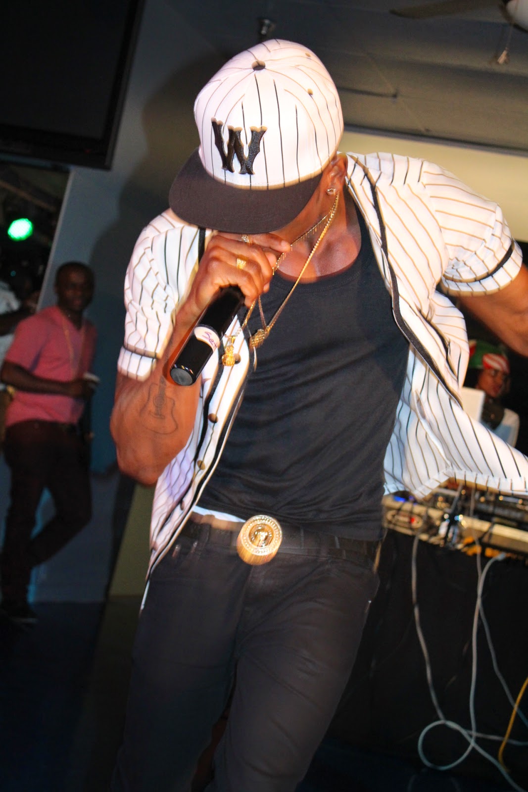 MATUKIO @ MICHUZI BLOG: DIAMOND PLATNUMZ AFANYA MAKAMUZI YA NGUVU ...