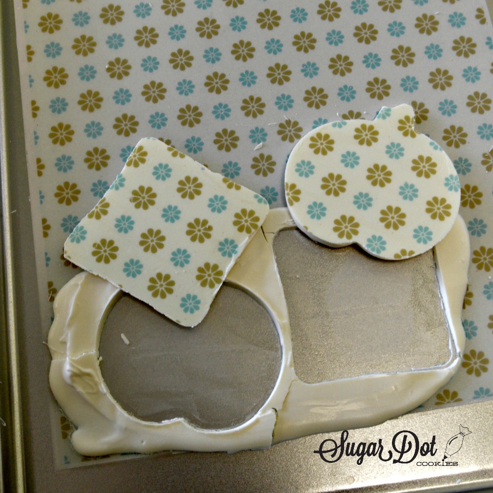 These are candy melt shapes made using the above method, Plan C, ready ...