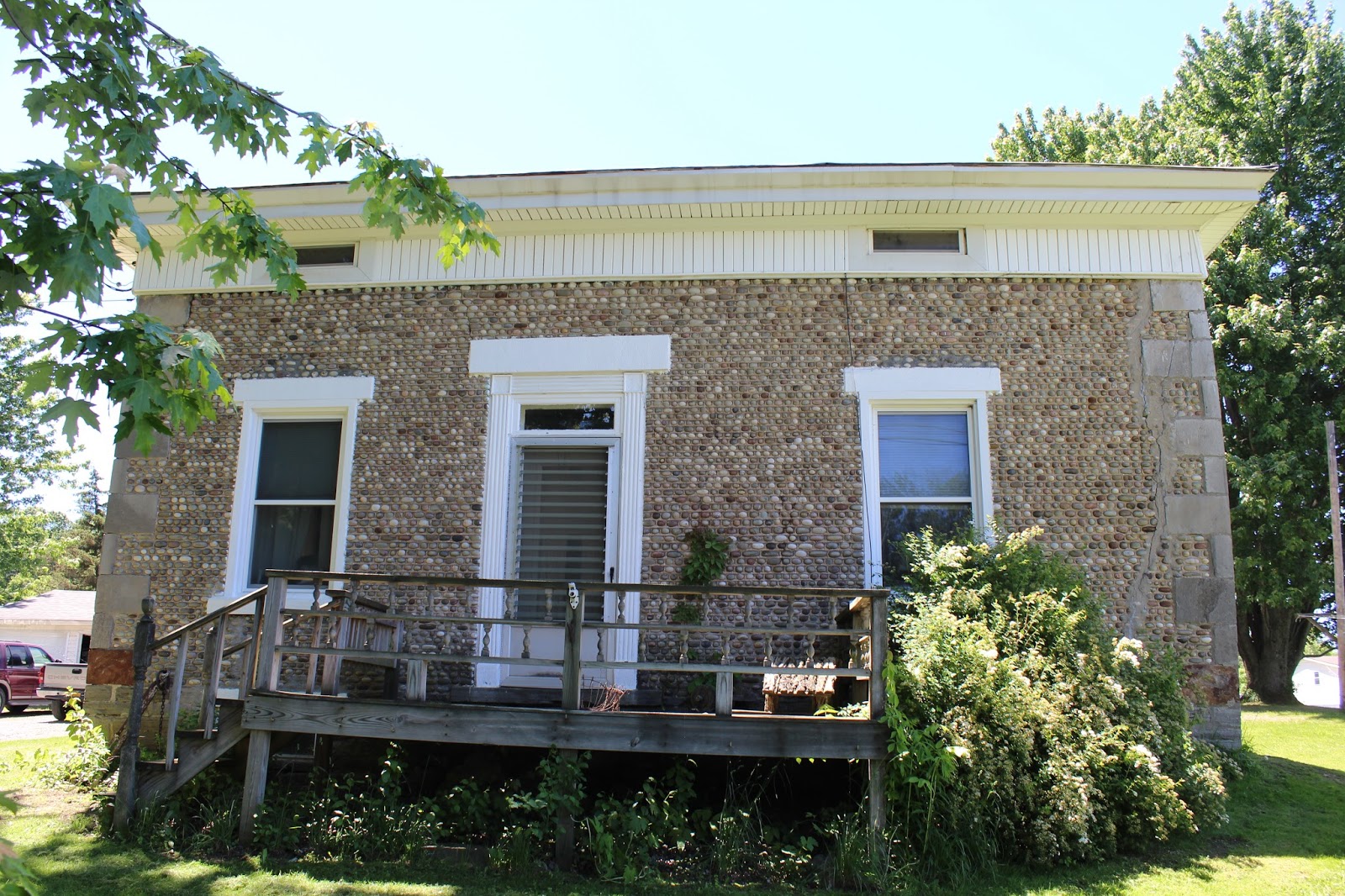 Cobblestone Buildings of North America: Cobblestone Structures in New ...