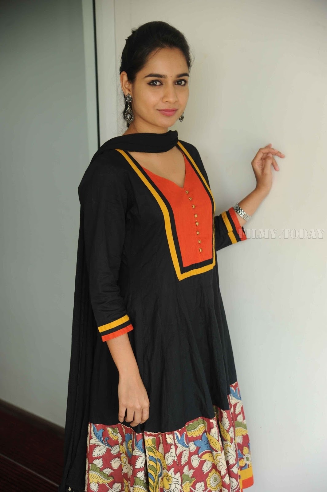 Kannada Actress Anusha Ranganath Beautiful Photos in Black Dress ...