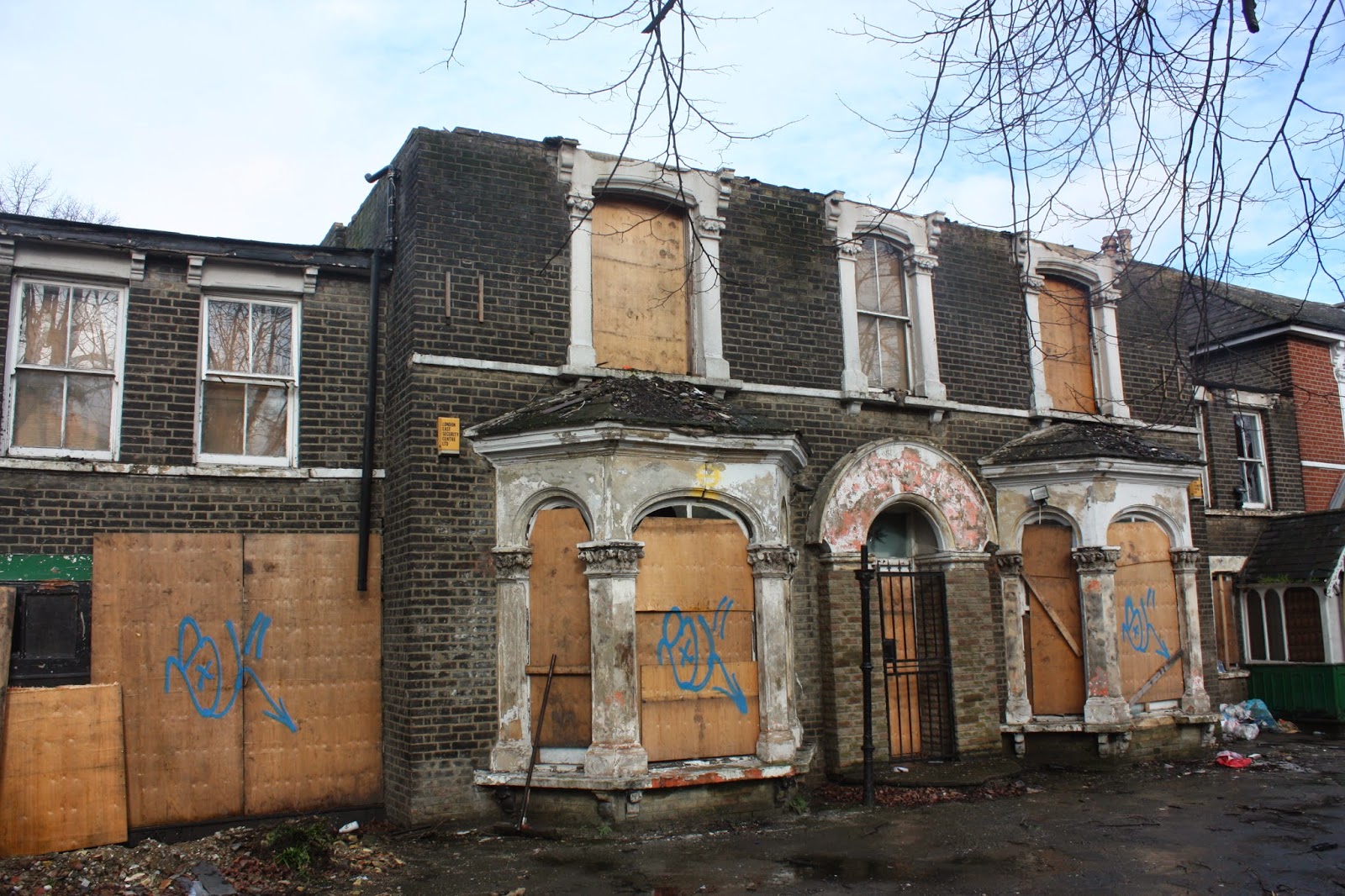 E7 Now & Then: Forest Gate - the chic and the shabby