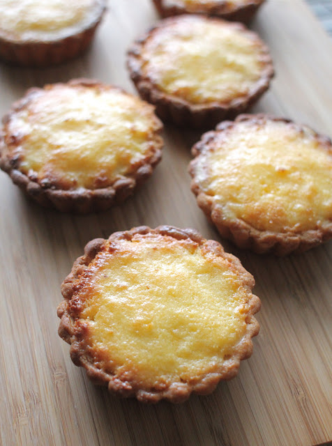 Food Endeavours of the Blue Apocalypse: Vietnamese Coconut Tartlets