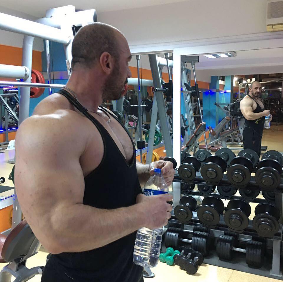 Muscle Lover: Turkish amateur bodybuilder Mahmut Şen