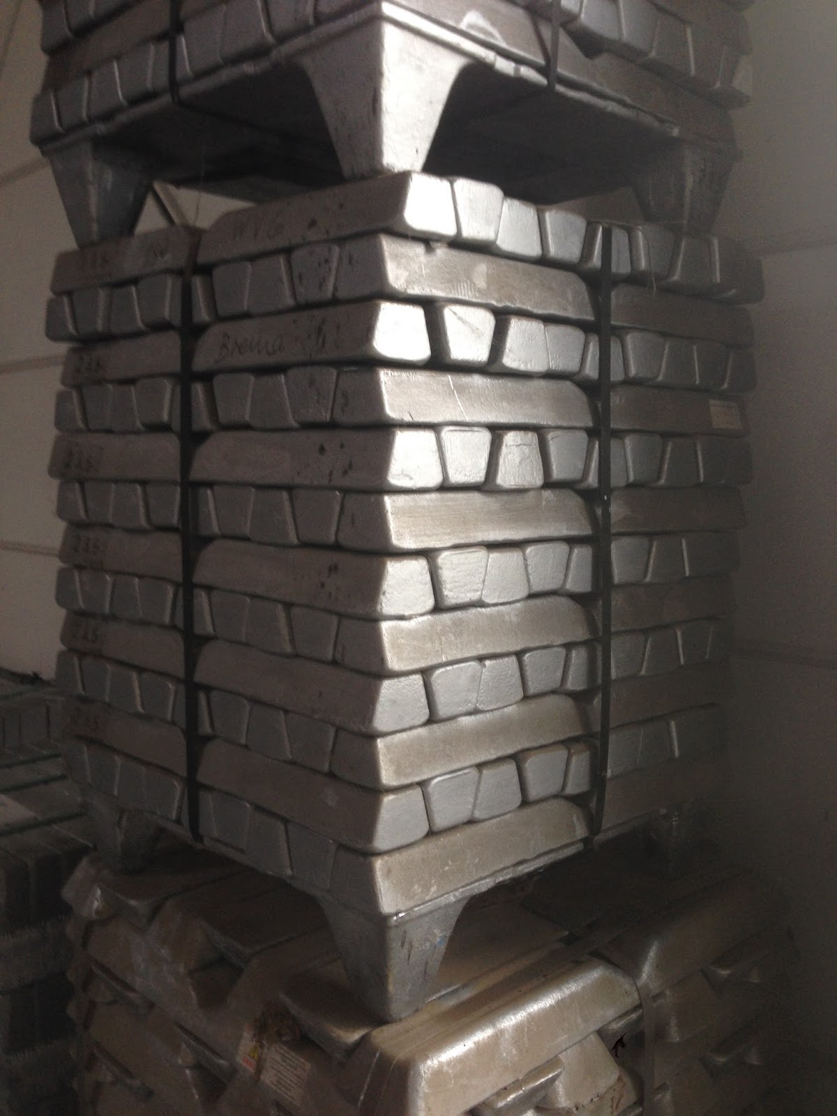 dan peterman: ingot project documenta 14 (background)