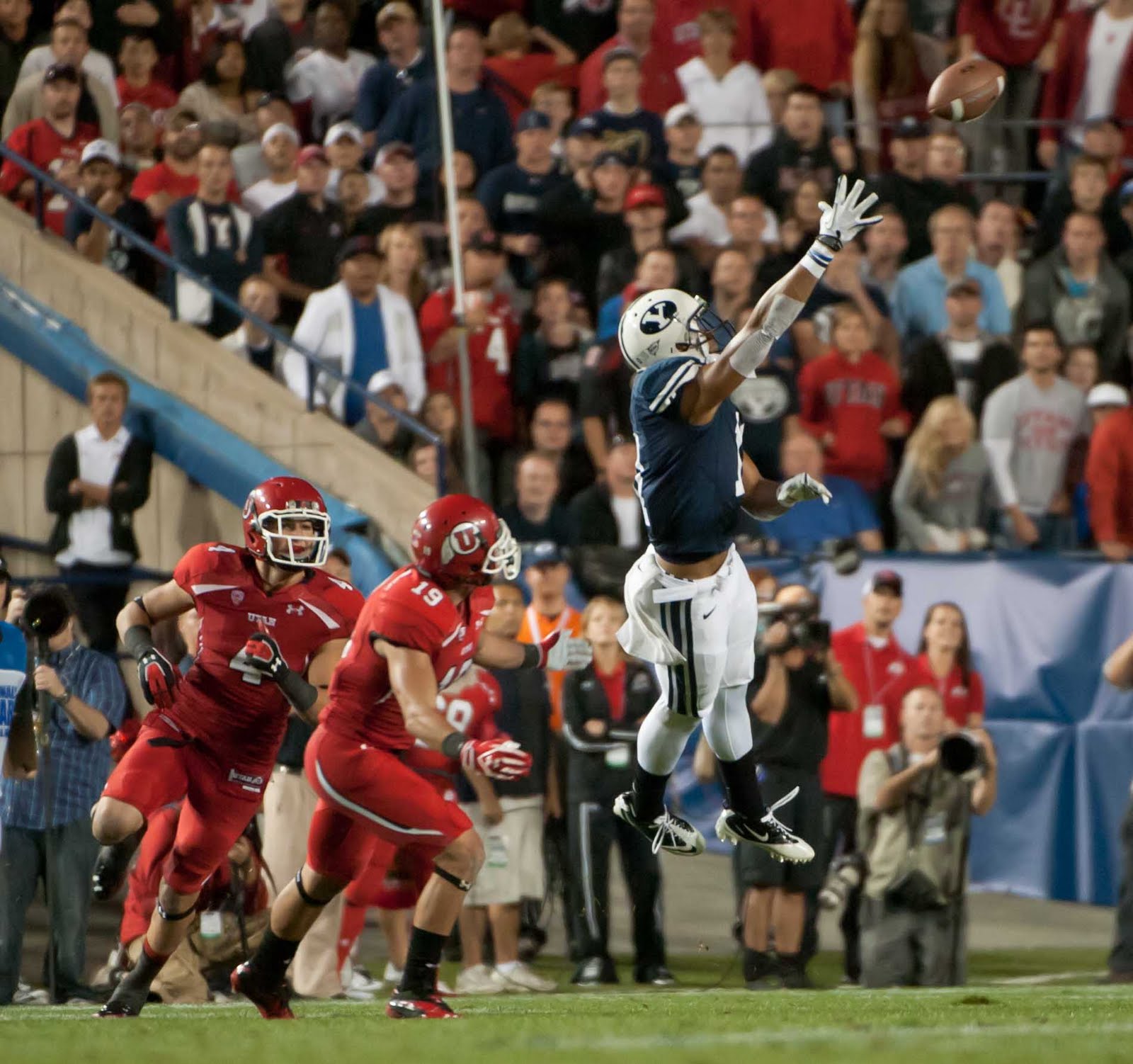 Luke Hansen Photography: BYU vs Utah Football 2011 - Provo, Utah