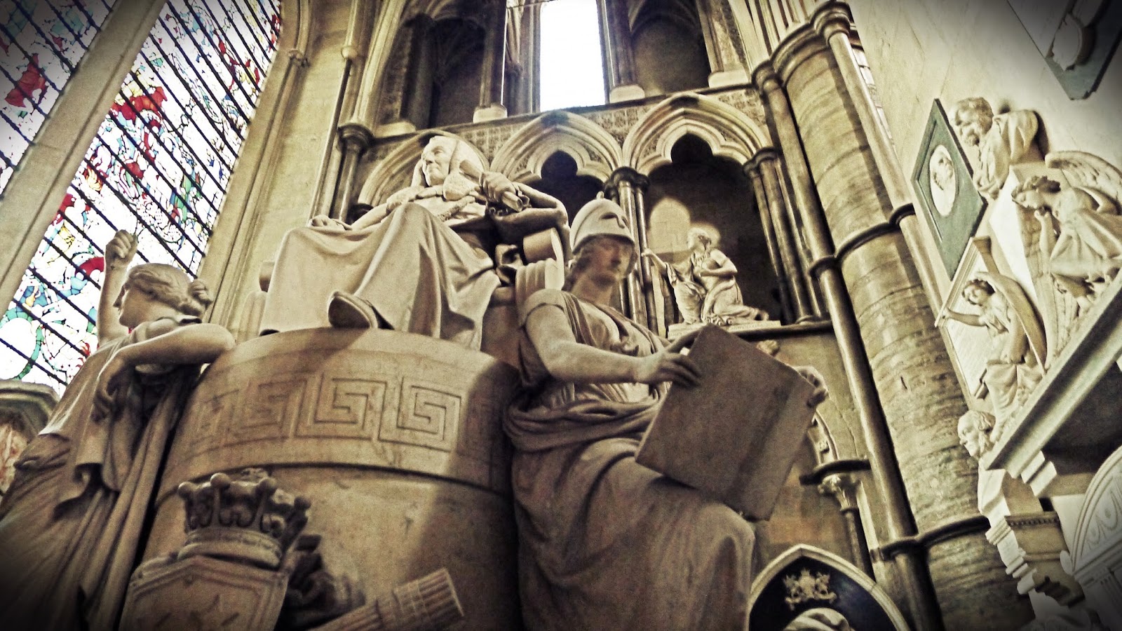 Westminster Abbey - Burial Place of Legends