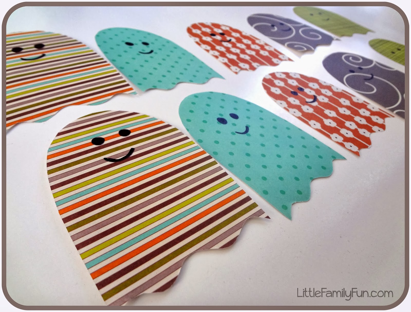 Little Family Fun: Ghost Matching Game