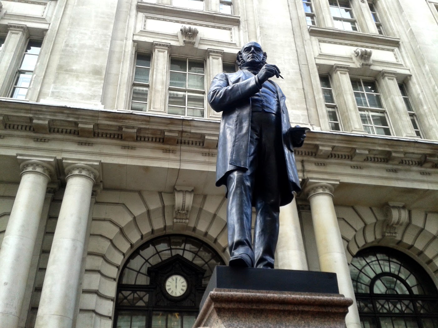 acediscovery: Talking Statues in London