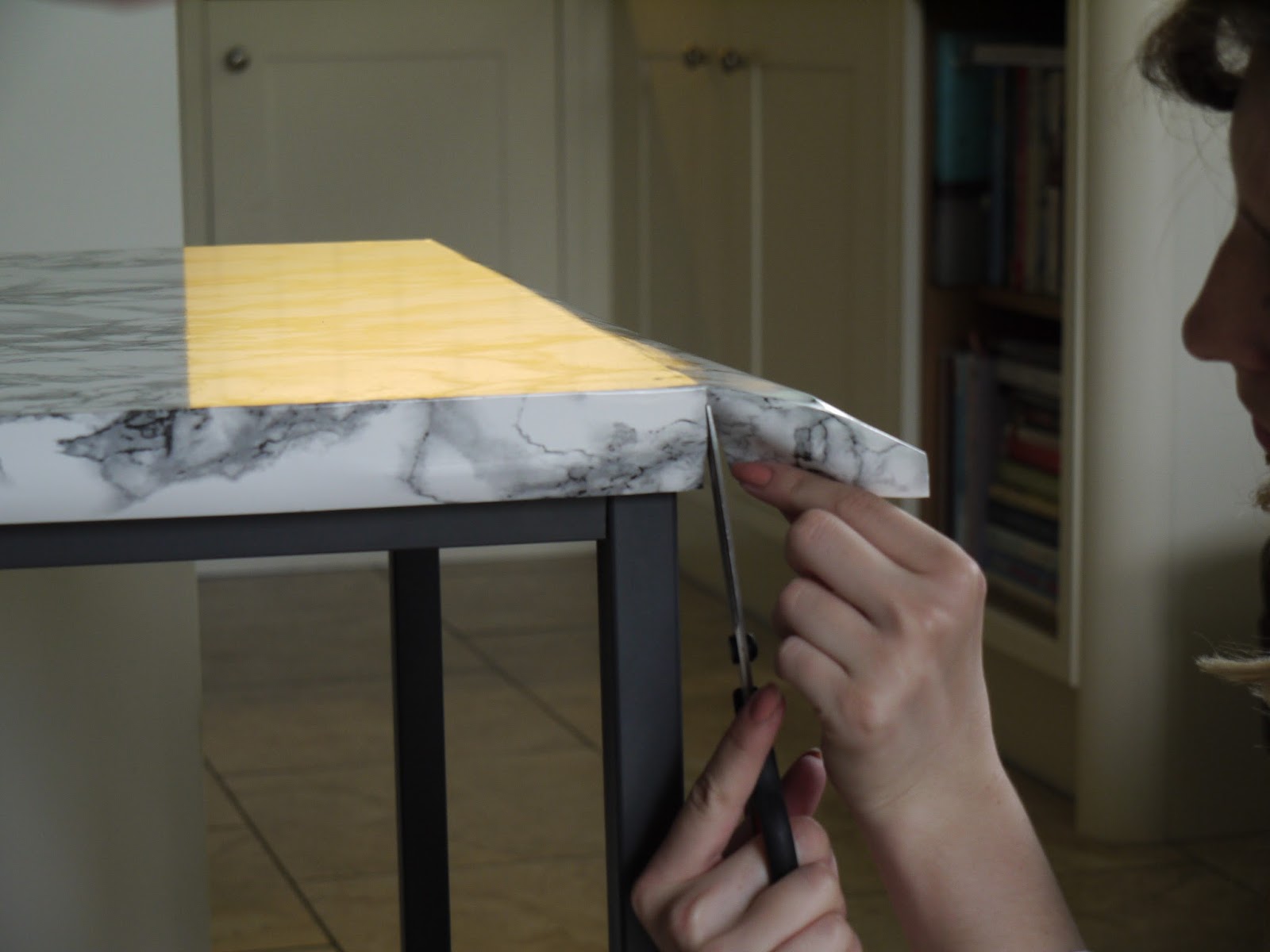 Amberly-Rose: DIY // Marble Desk